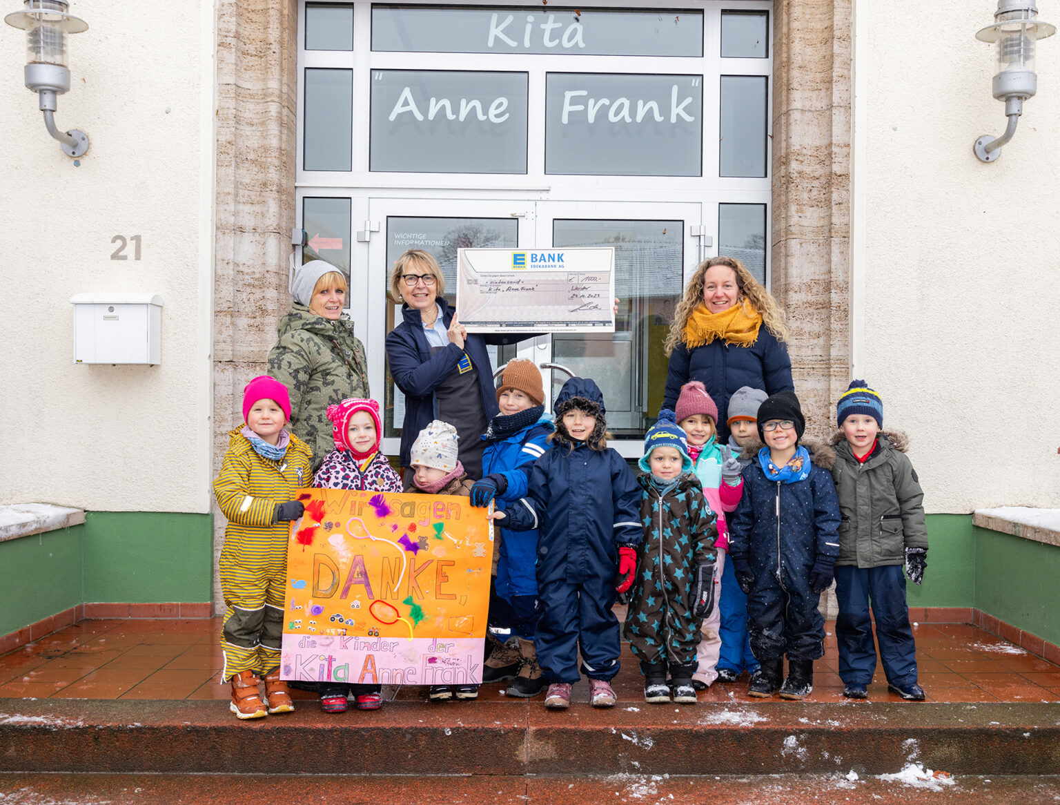 1.000 € von der EDEKA-Pfandbonaktion – Webseite des Fördervereins der ...